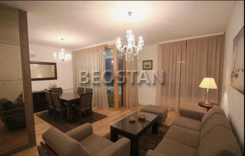 Novi Beograd - Stari merkator novogradnja #66578
1.100 €