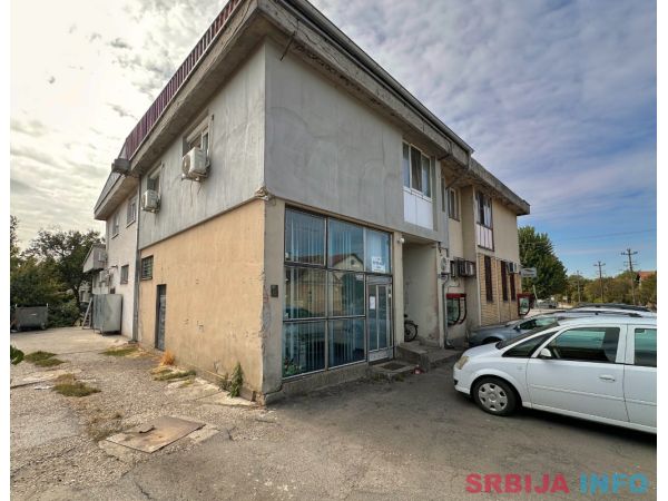Poslovni prostor 42m2,Lipar-Kula