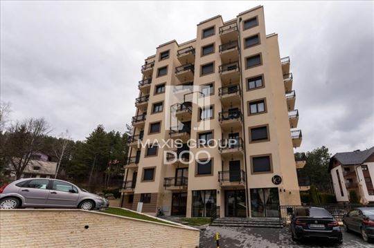 Studio sa terasom 25m2 -Hitna prodaja