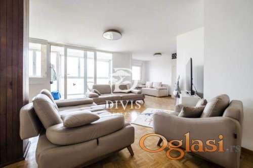 Renoviran 4.5 stan kod FDU, blok 28, 121m2, garaža