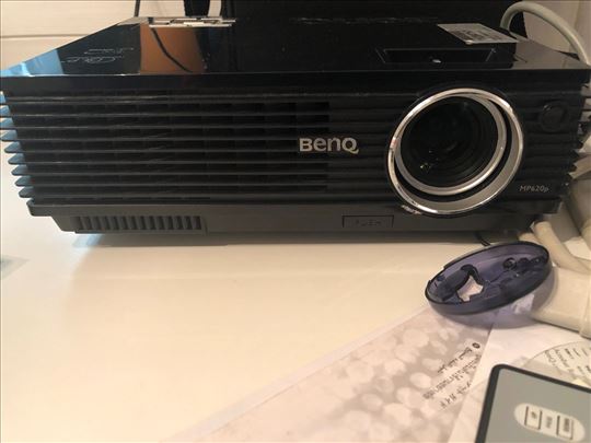 BenQ MP620p projektor–ispravan, daljinski, uvoz CH