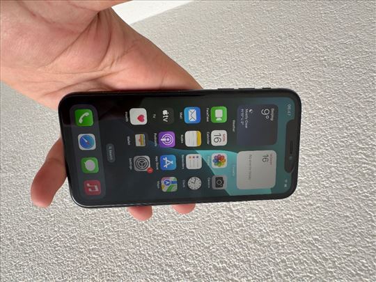 iPhone XR 64 gb nova baterija