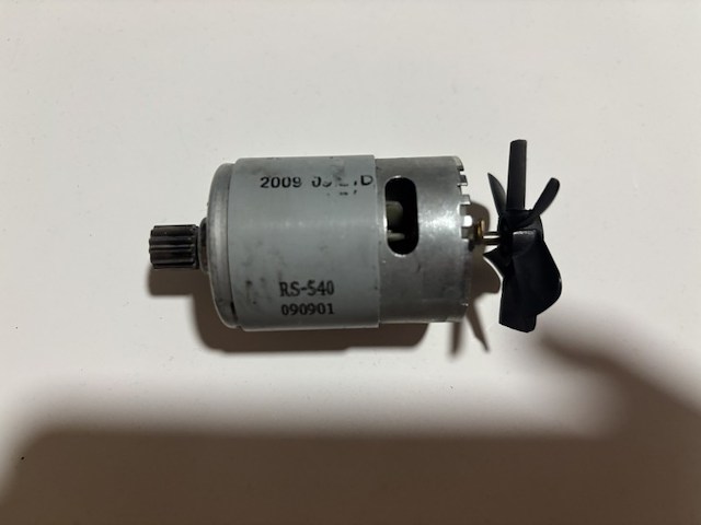 Elektromotor 12v dc Ispravan!