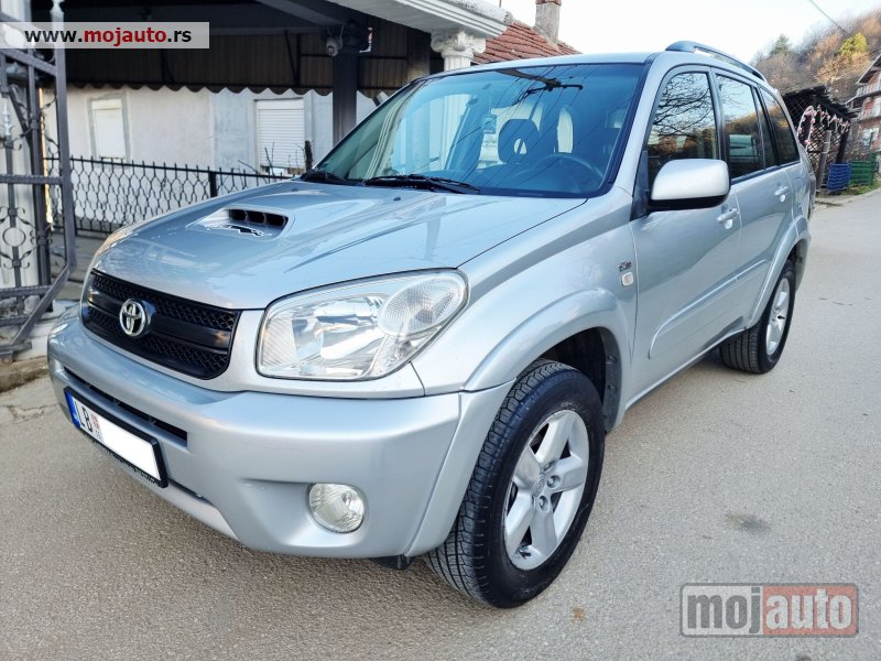 Toyota RAV4 4x4 RESTAJLING NOVA