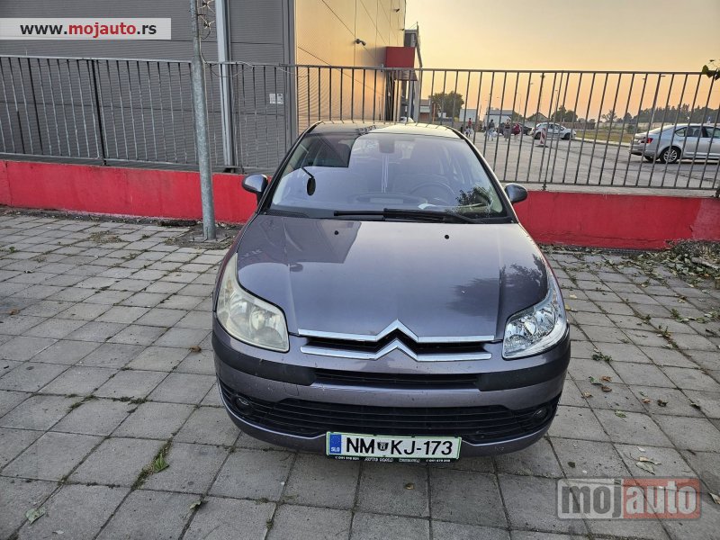 Citroen C4 stranac