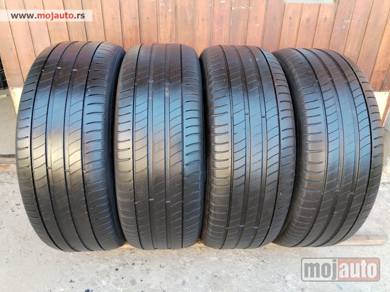 3570. Gume MICHELIN 17-ice, LETNJE 215/55, Šara 4,7 mm