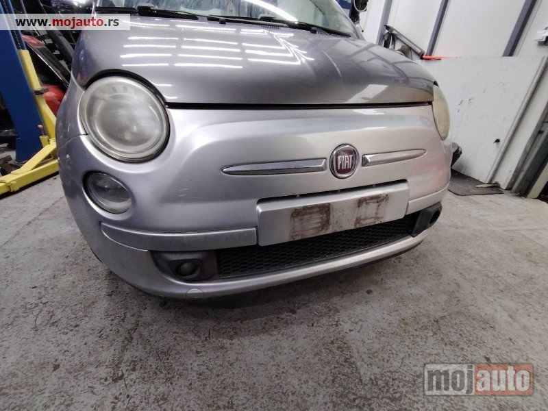 Fiat 500 branik prednji sivi Originalni delovi Moguca ugradnja delova Alfa Romeo 147-156-166-159-GT-MiTo-Giulietta Fiat bravo 2 - croma -grande punto -multipla 2 -punto 3 -stilo-idea Freemont Pand...