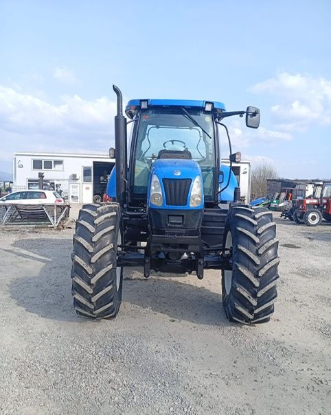 New Holland T 6050 traktor točkaš