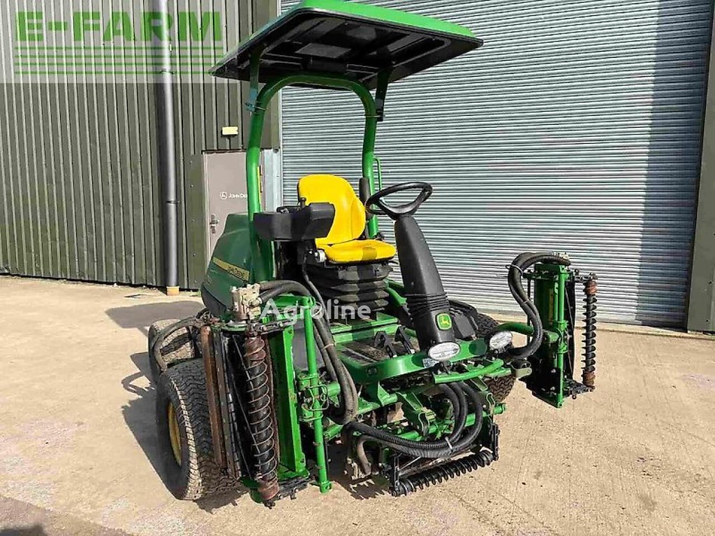 John Deere 7700a traktor točkaš