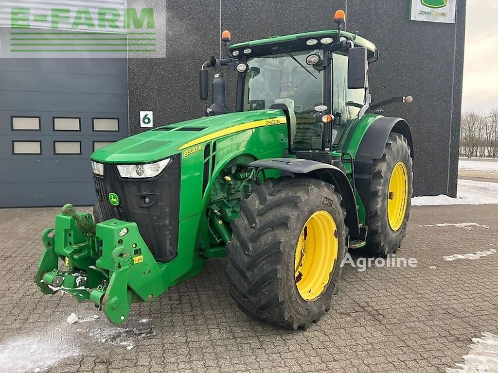 John Deere 8320 traktor točkaš