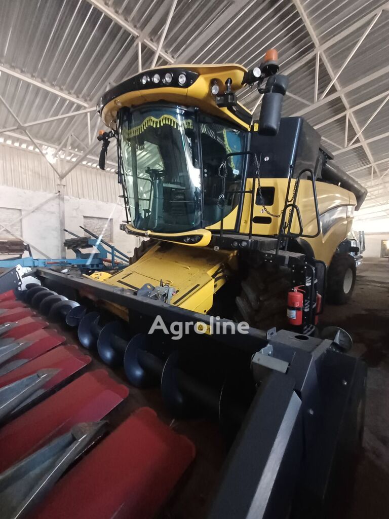 New Holland CX8080 kombajn za žito