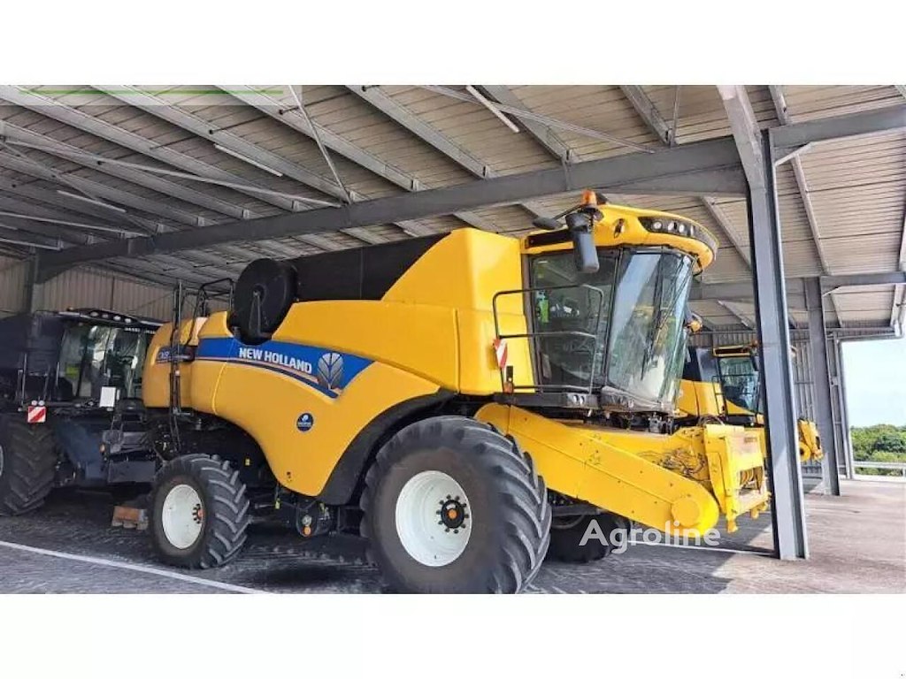 New Holland cx8-70 kombajn za žito