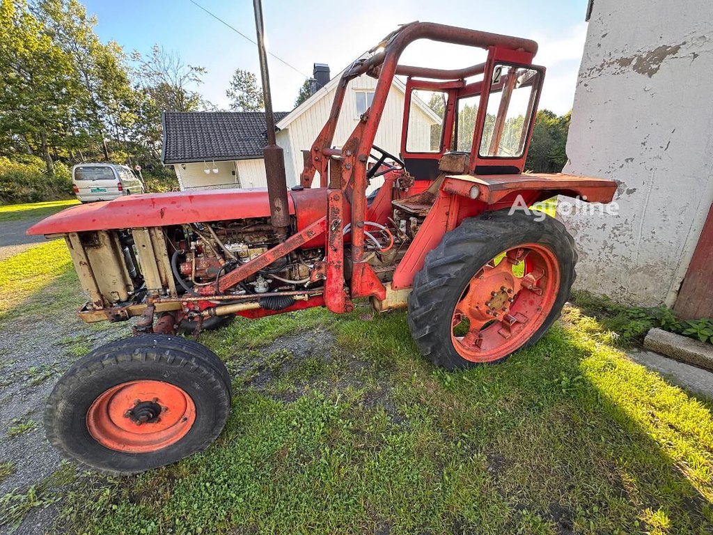 Prodaje se Zetor 5711 traktor točkaš na aukciji