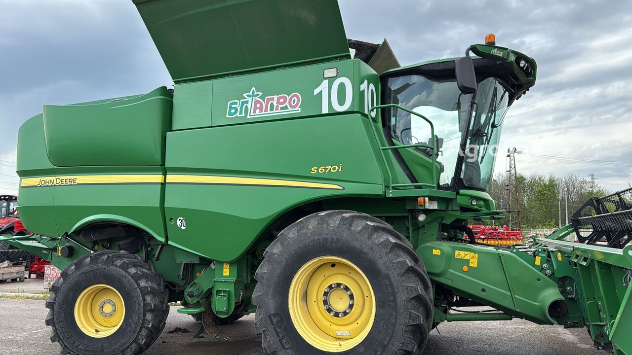 John Deere S670 kombajn za žito