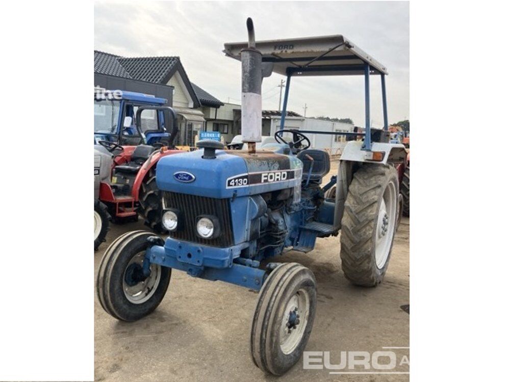 Prodaje se New Holland 4130 traktor točkaš na aukciji