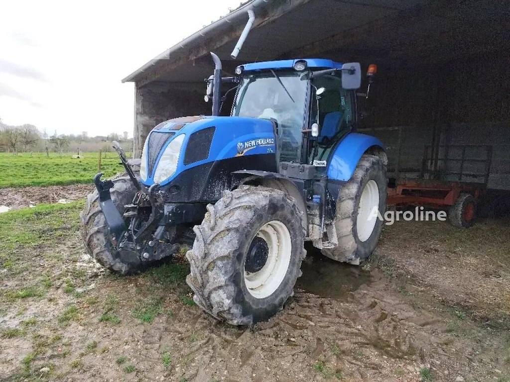 New Holland t7.185 traktor točkaš