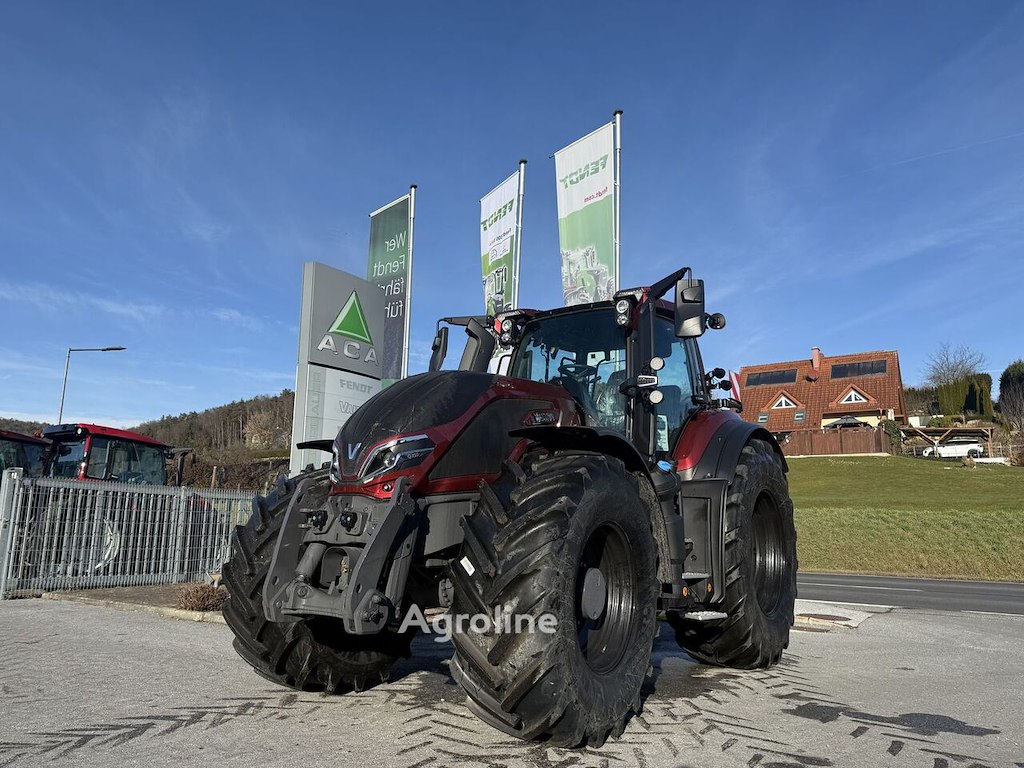 Valtra Q305 traktor točkaš