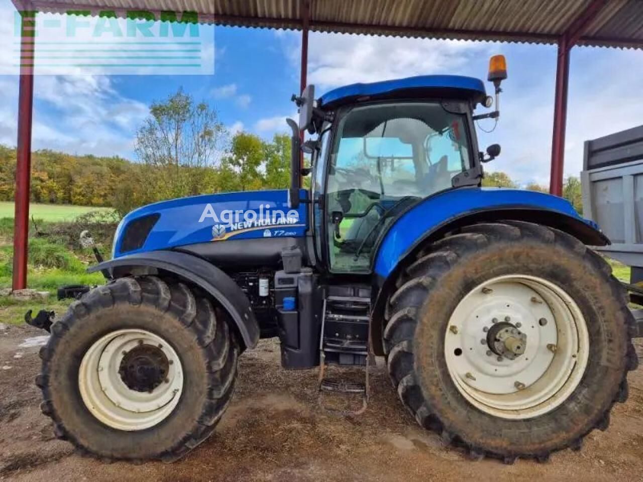 New Holland t7-250 traktor točkaš