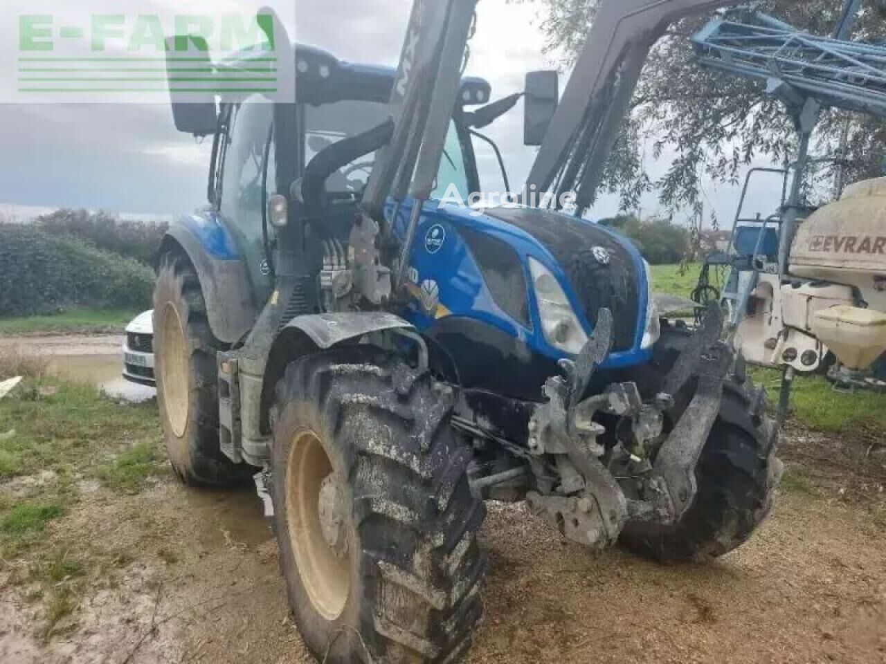 New Holland t6-180e traktor točkaš