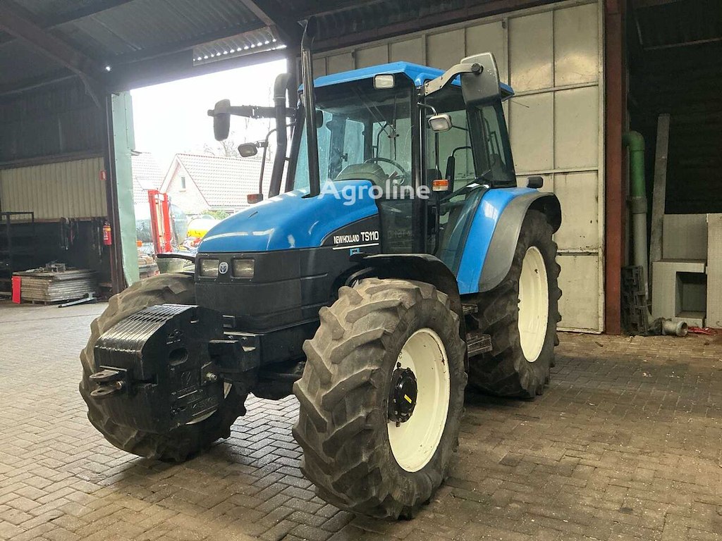 Prodaje se New Holland TS110 traktor točkaš na aukciji