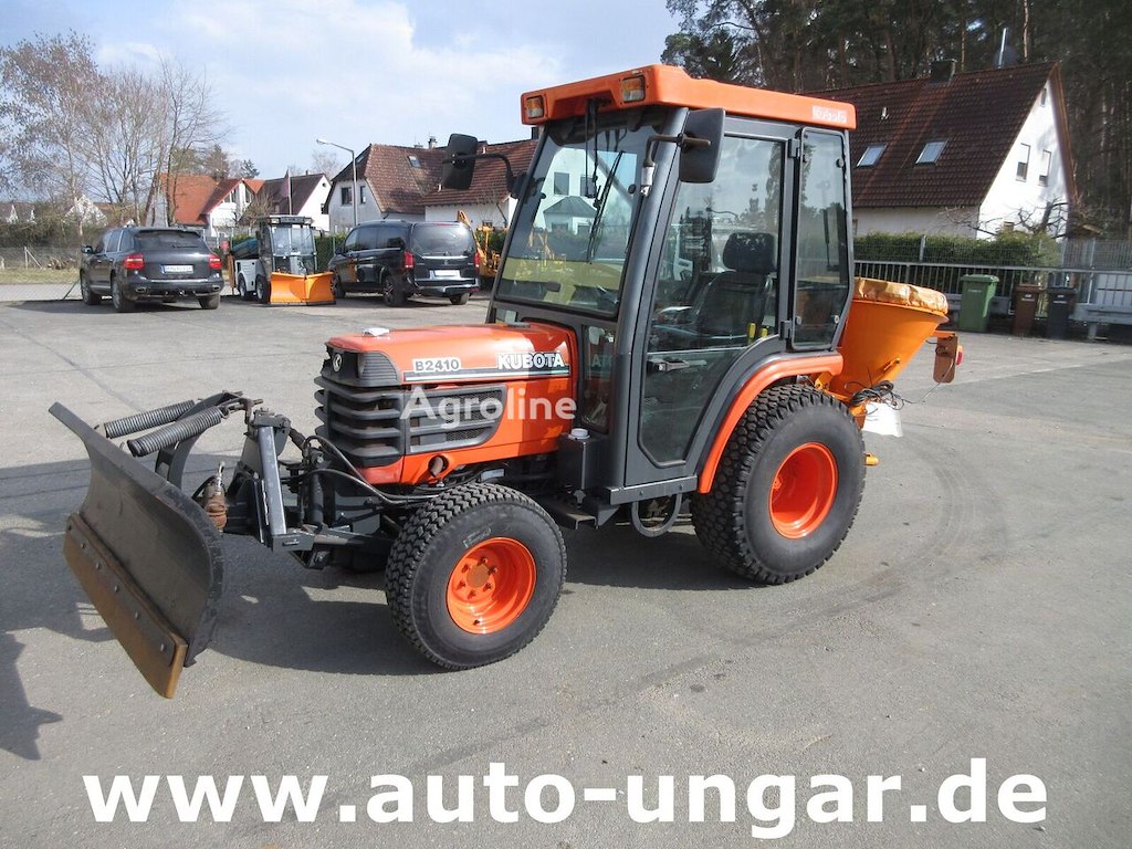 Kubota B2410 4x4 Kommunaltraktor mit Winterdienstausrüstung Schneepflug mototraktor