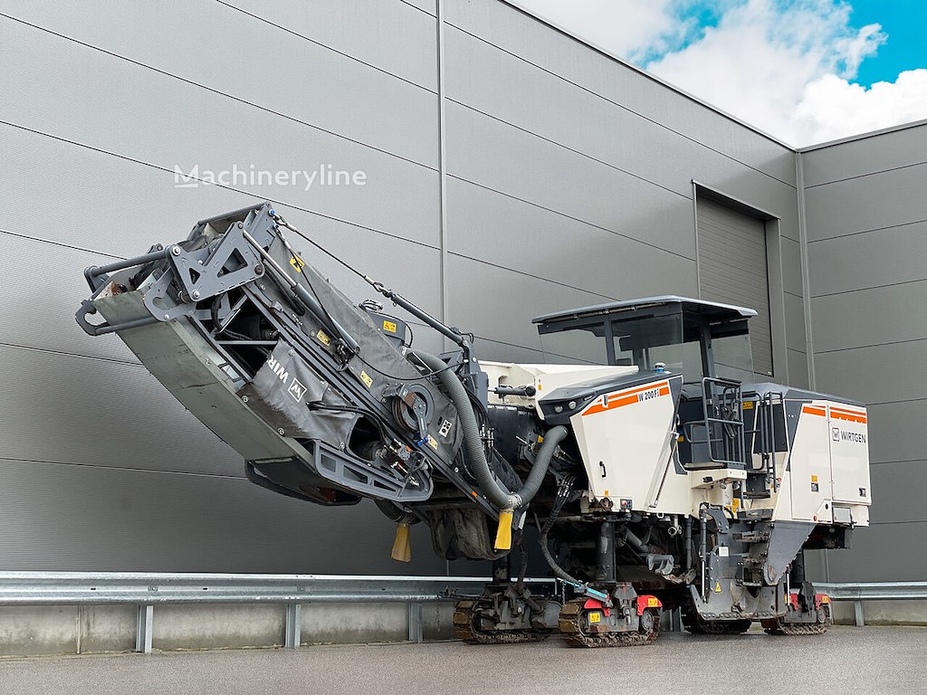 Wirtgen W 200 FI glodalica za asfalt