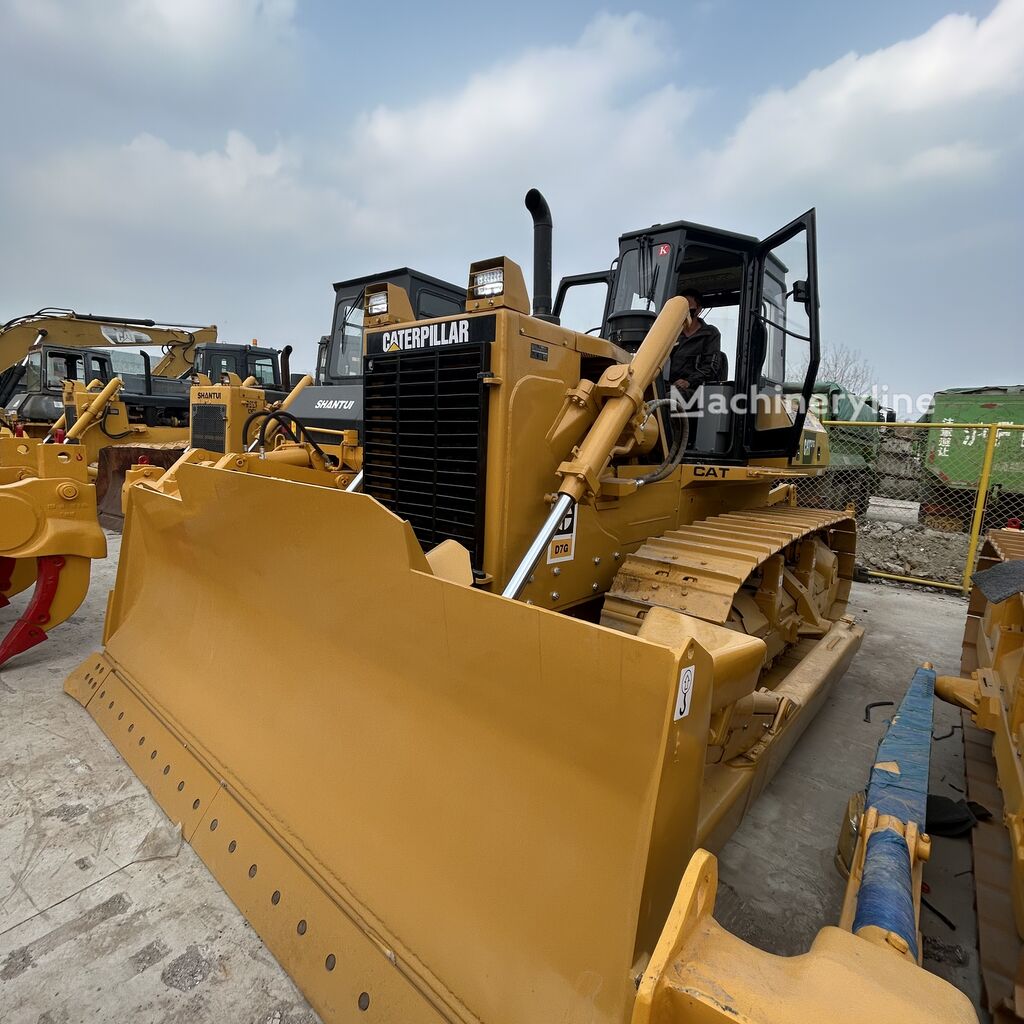 Caterpillar D7G in stock ！ buldožer