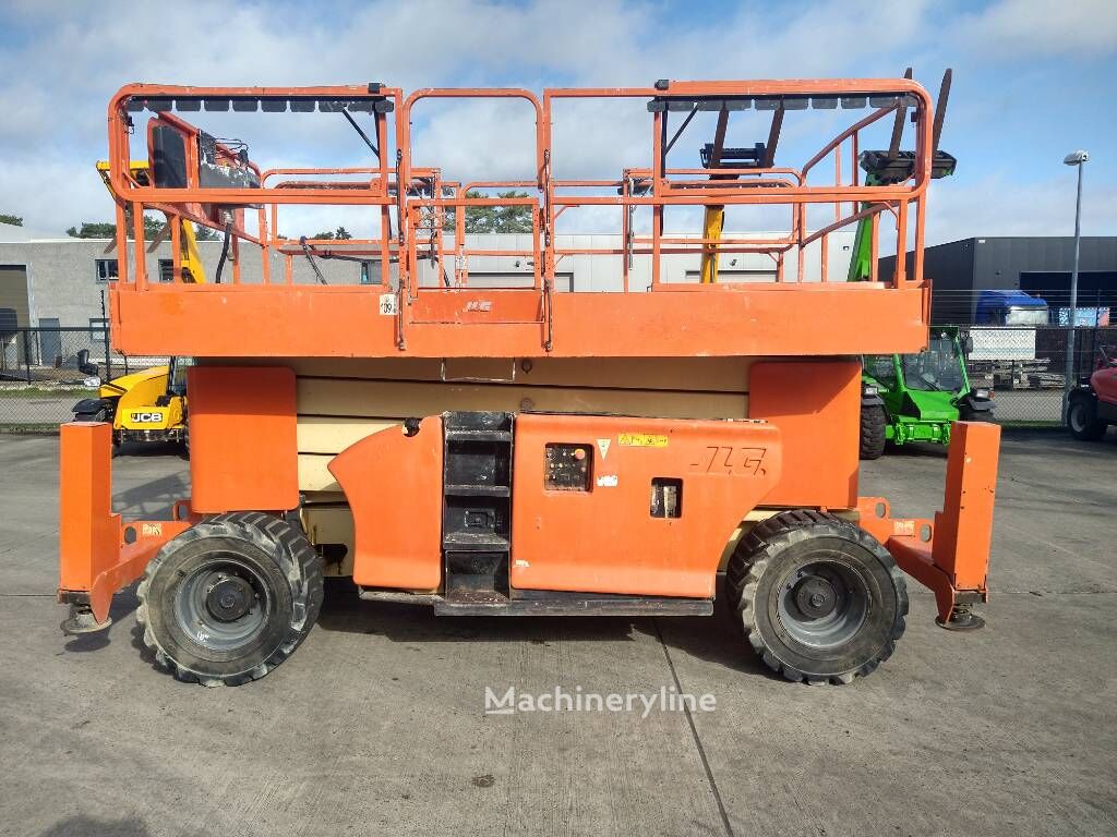 JLG 4394 RT (130) makazasta platforma