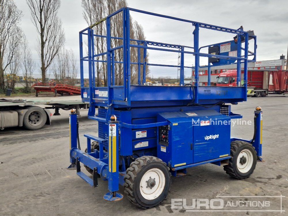 Prodaje se UpRight Diesel Scissor Lift hidrauličnu zglobnu platformu na aukciji