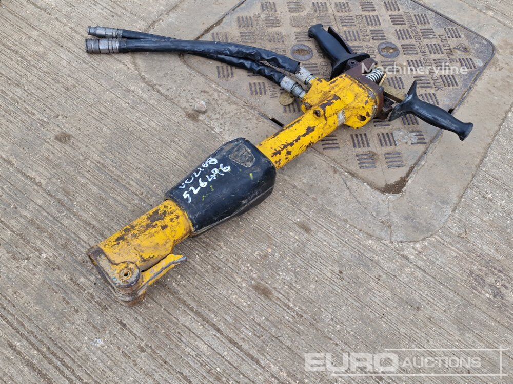 Prodaje se JCB Hydraulic Hand Held Breaker hidraulični čekić na aukciji