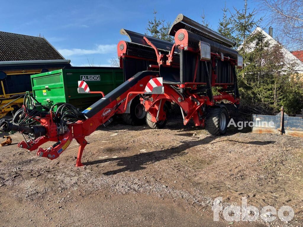 Prodaje se Kuhn Merge Maxx 1090 Strängläggare (125129) sakupljač sena na aukciji