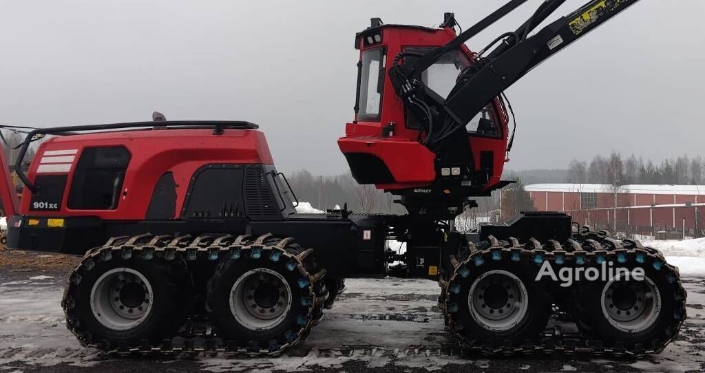 Komatsu 901XC harvester