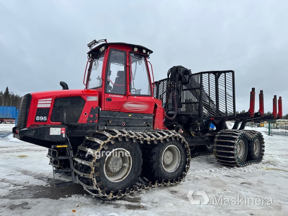 Prodaje se Komatsu XF 895-1 forvarder na aukciji