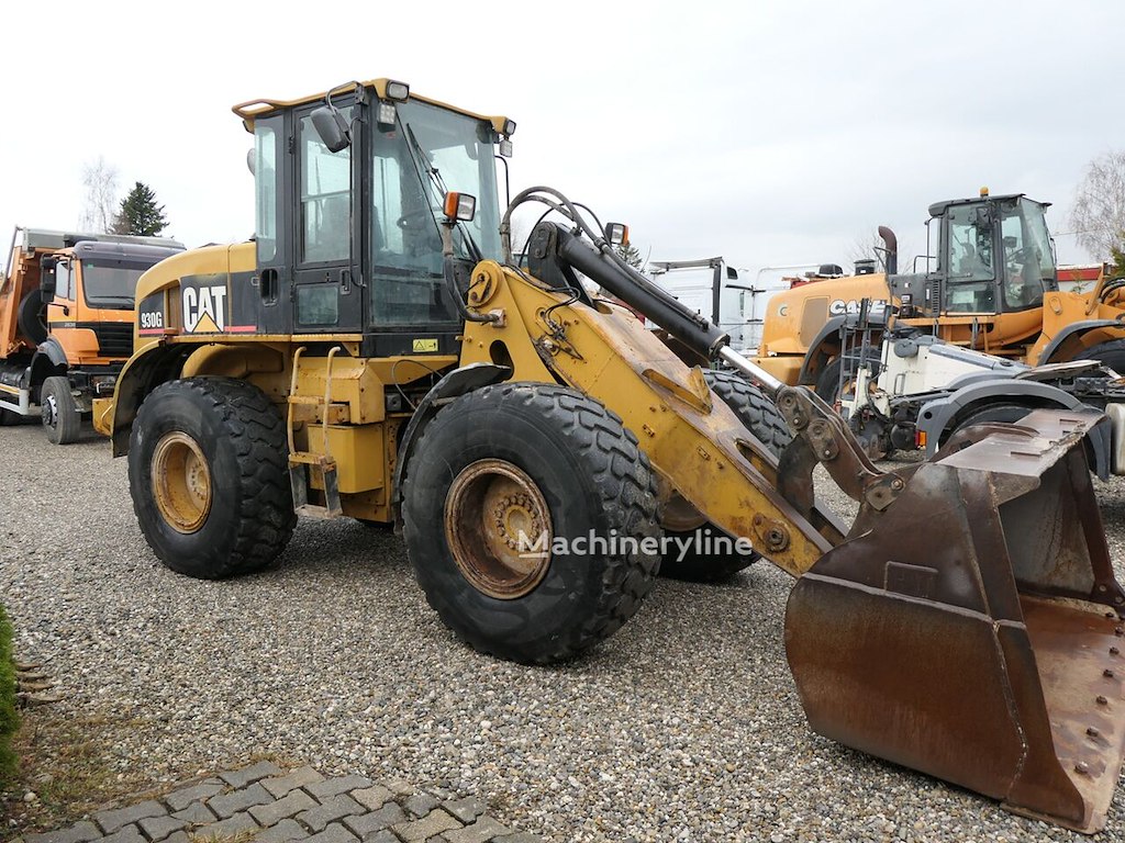 Caterpillar 930G prednji utovarivač
