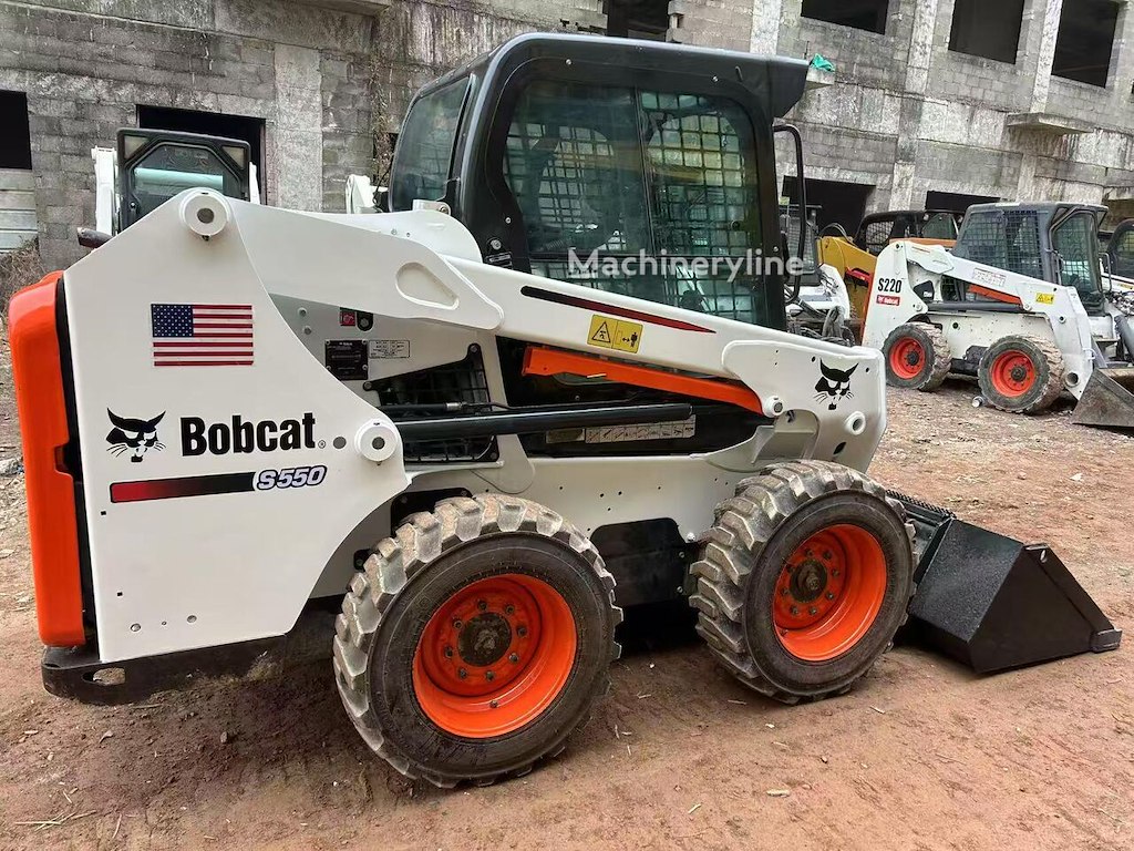 Bobcat S550 mini utovarivač