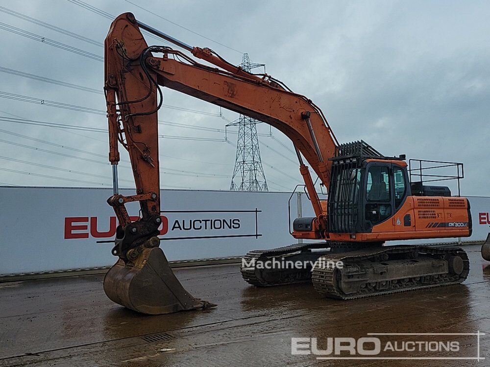 Prodaje se Doosan DX300LC-3 bager guseničar na aukciji