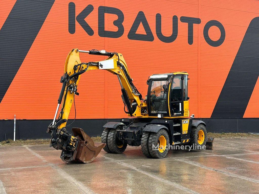 JCB Hydradig 110W 2 BUCKETS / TILTROTATOR / AC / CENTRAL LUBRICATION bager točkaš