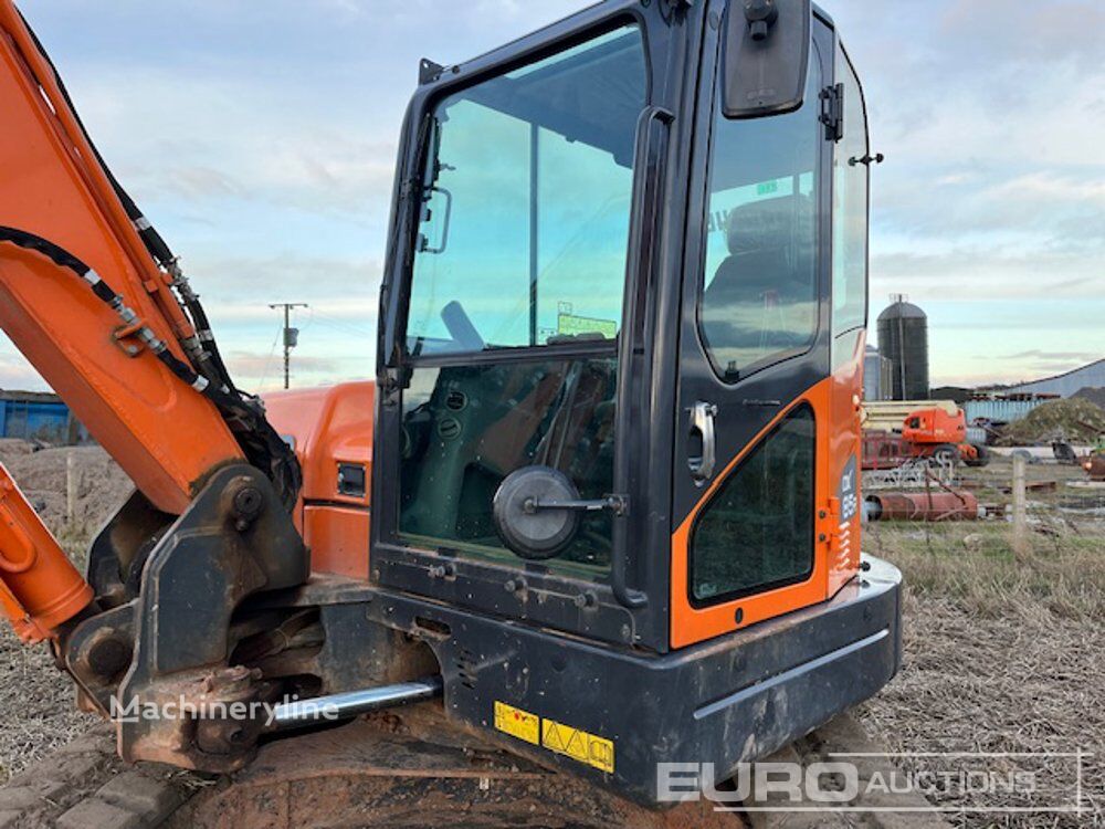 Prodaje se Doosan DX85R-3 mini bager na aukciji