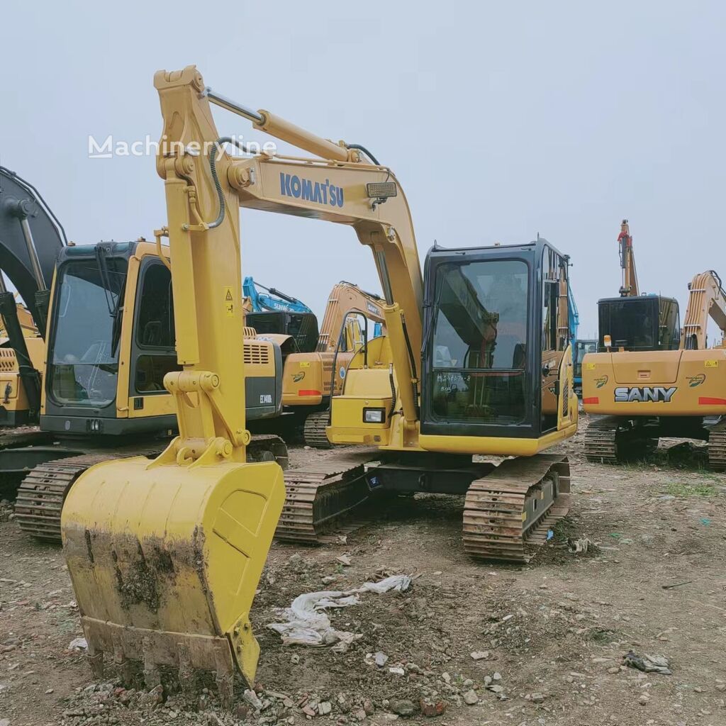 Komatsu PC70 bager guseničar