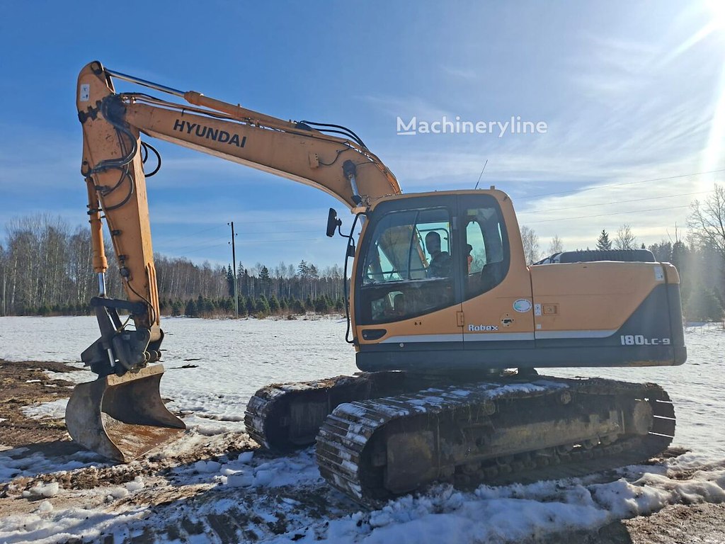 Hyundai Robex 180 bager guseničar