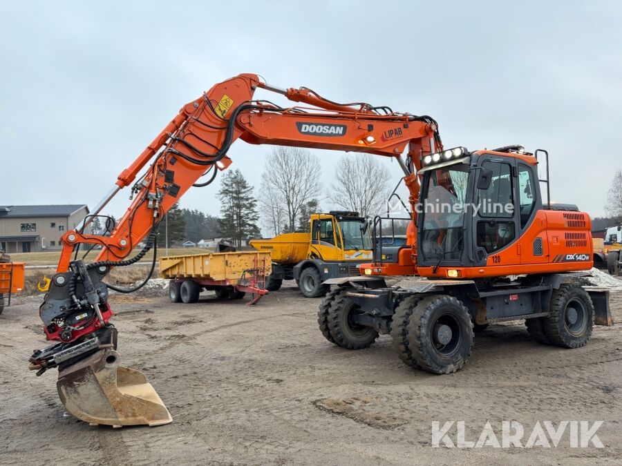 Prodaje se Doosan DX140W-3 mini bager na aukciji