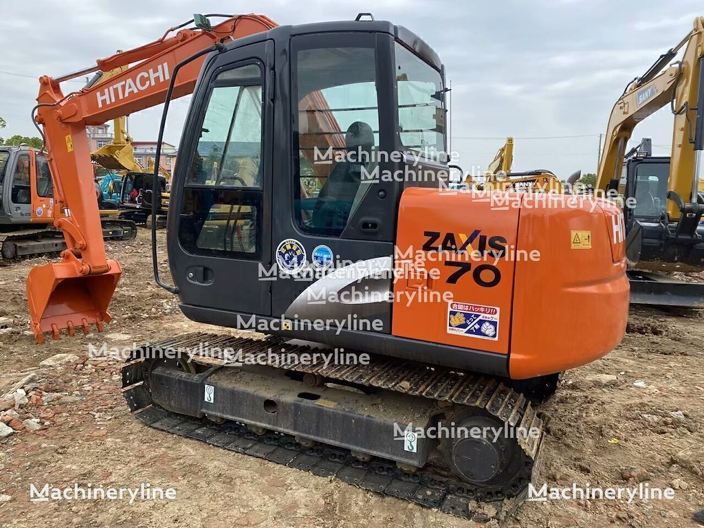 Hitachi ZX70 midi bager