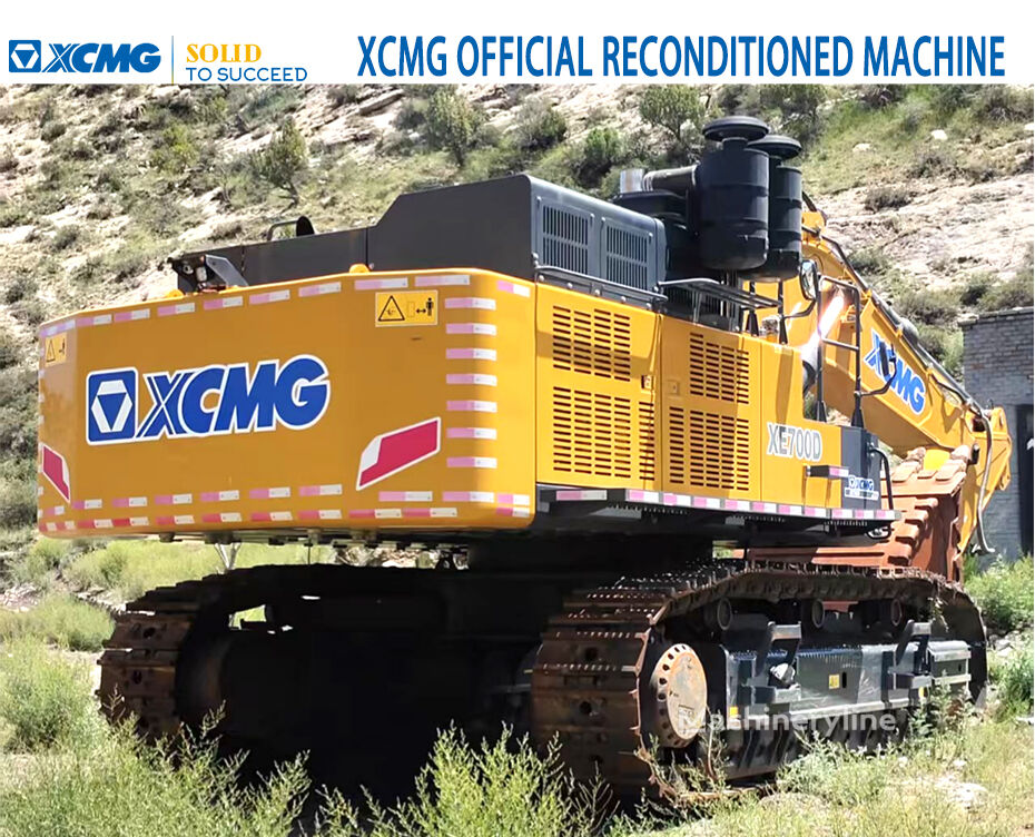 XCMG XE700D bager guseničar