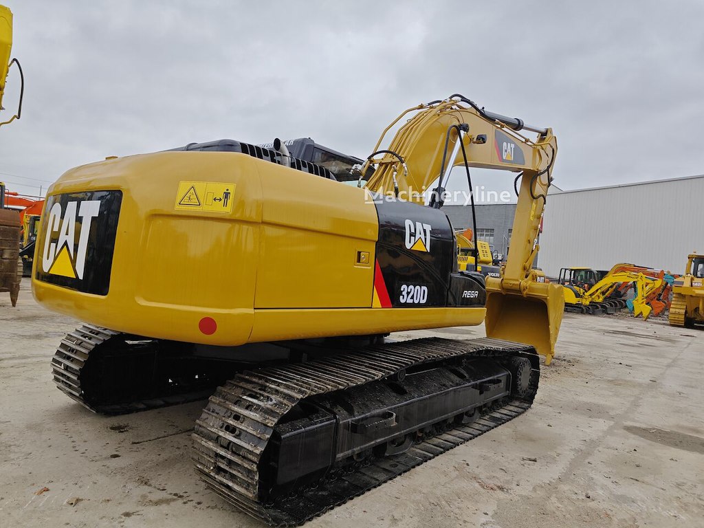 Caterpillar 320D bager guseničar