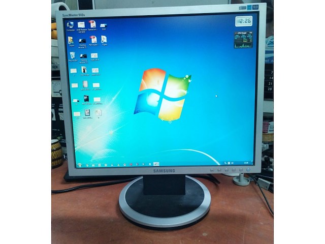 Monitor (88) Samsung 940N