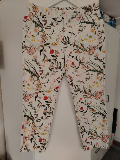 Zara pantalone, floral dezen