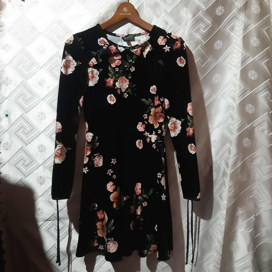 Crna plisana haljina A kroja floral print S