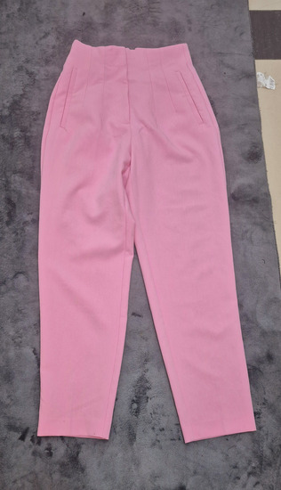 Roze pantalone Zara