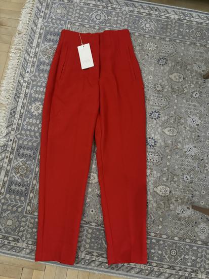 Zara cigaret pantalone NOVO
