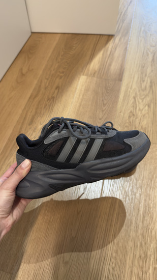 Adidas 38